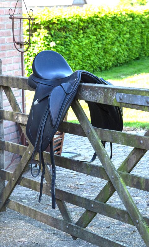 Informatie zadels - De Paardenschuur